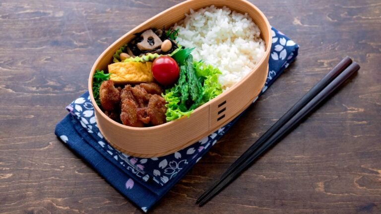 How to Enjoy a Japanese Bento Box Lunch