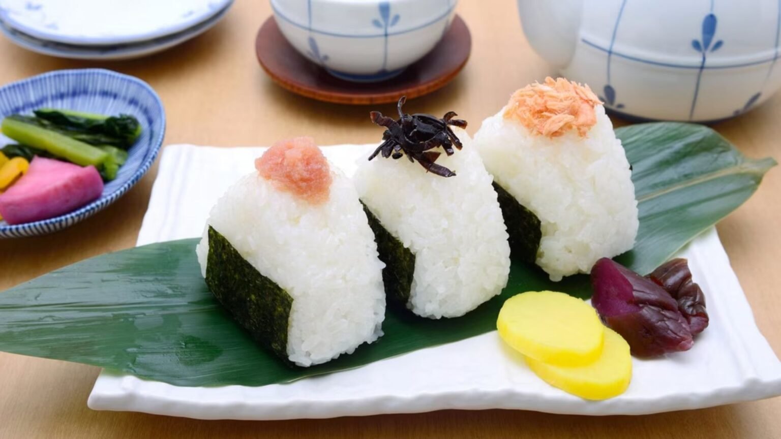 How to Make Japanese Rice Balls (Onigiri)